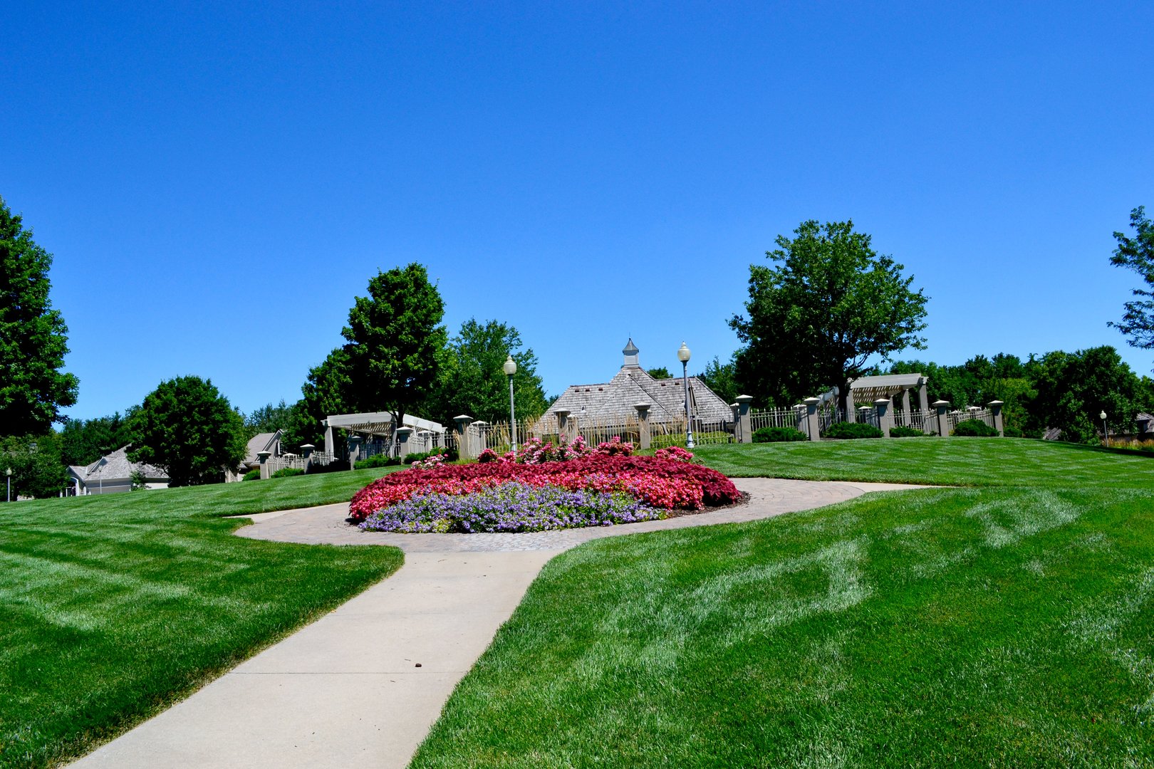 Edgewood - Signature Landscape